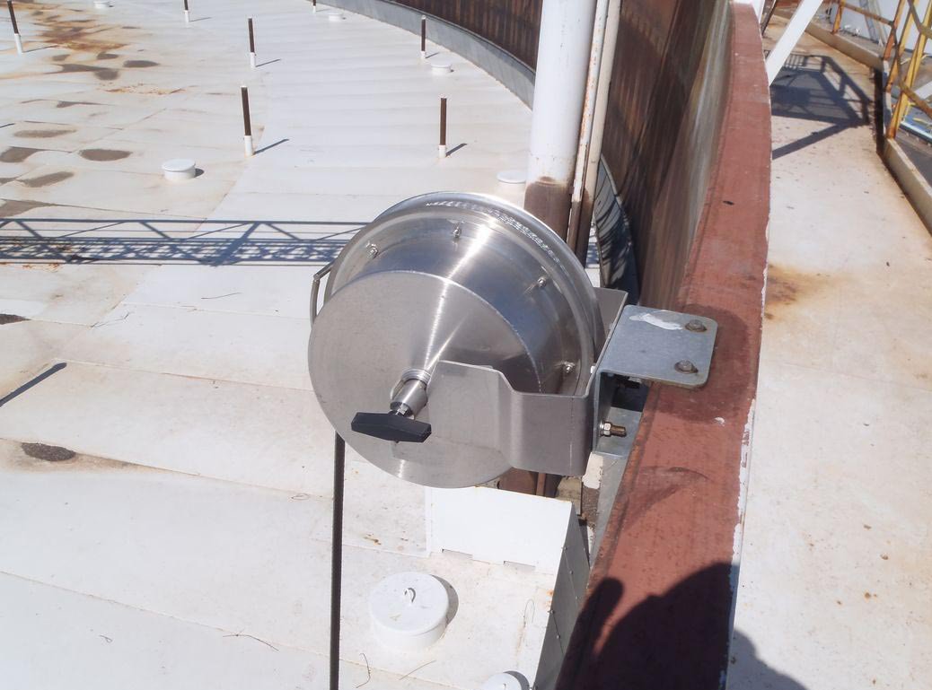 LEC 750 Retractable Grounding Assembly (RGA)