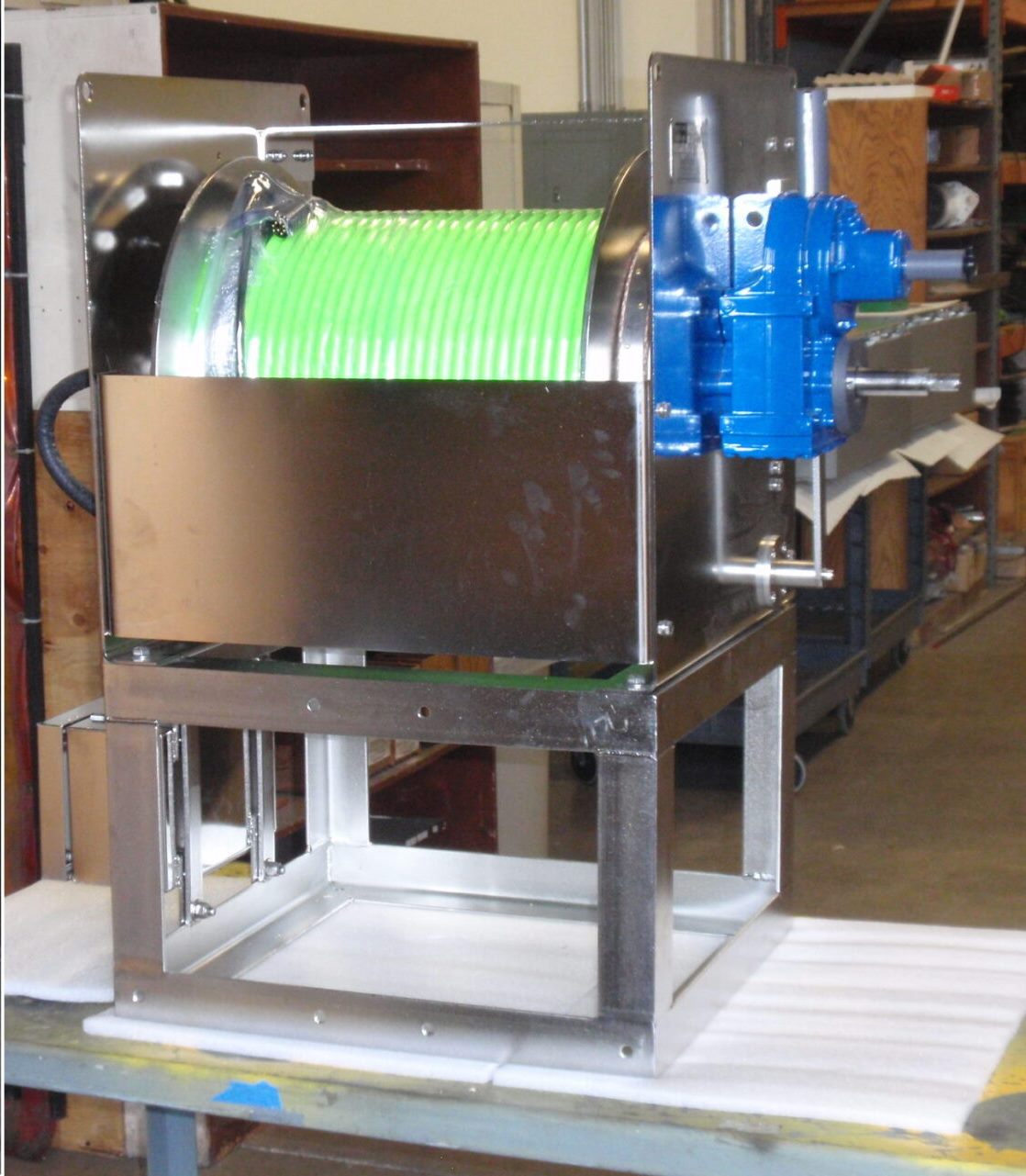 Interocean - Series 288 & 388 - Winches & Cable Handling