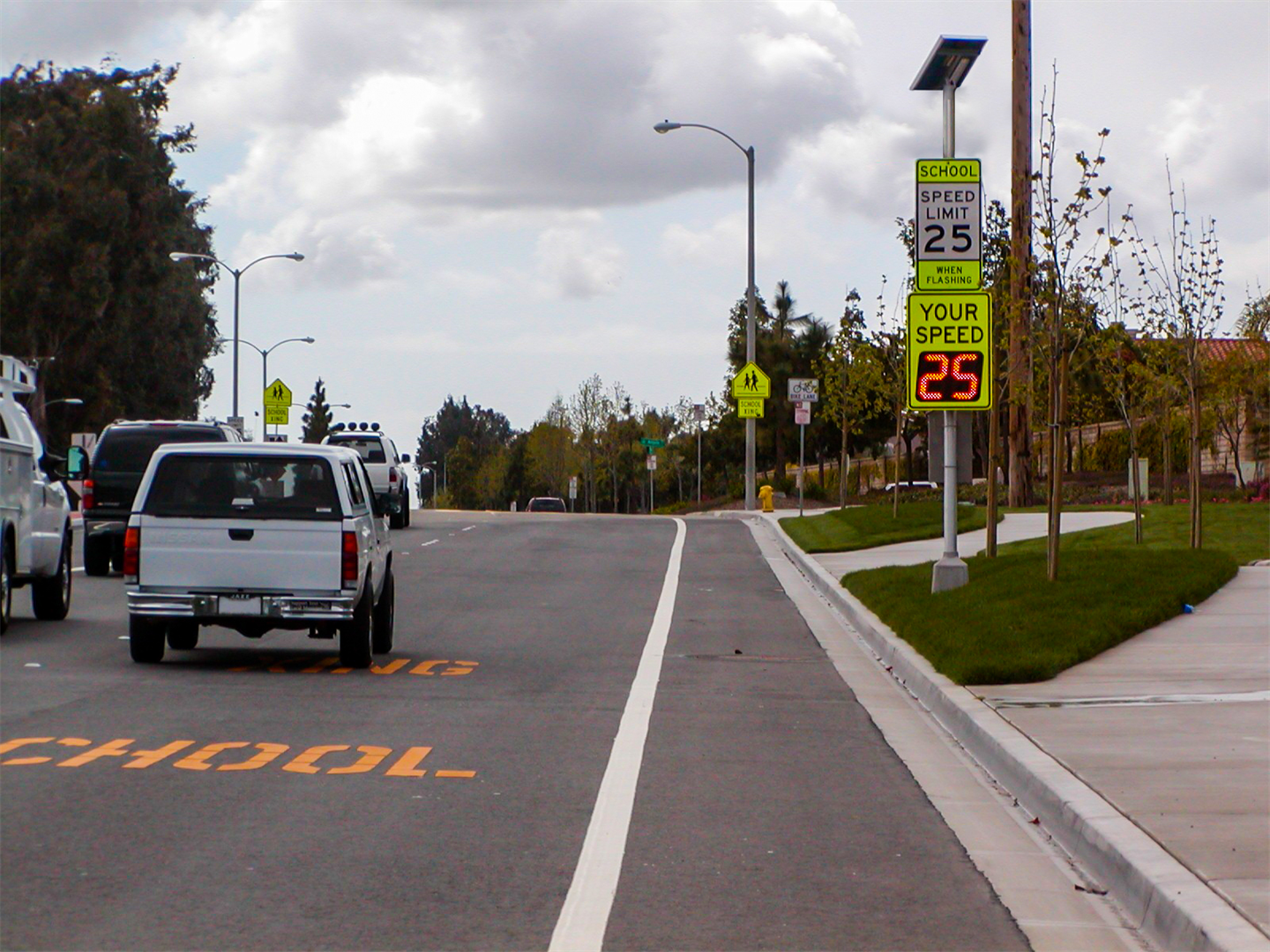 SpeedCheck - 12 - School Zone Beacons & Signs - Radar Speed ...