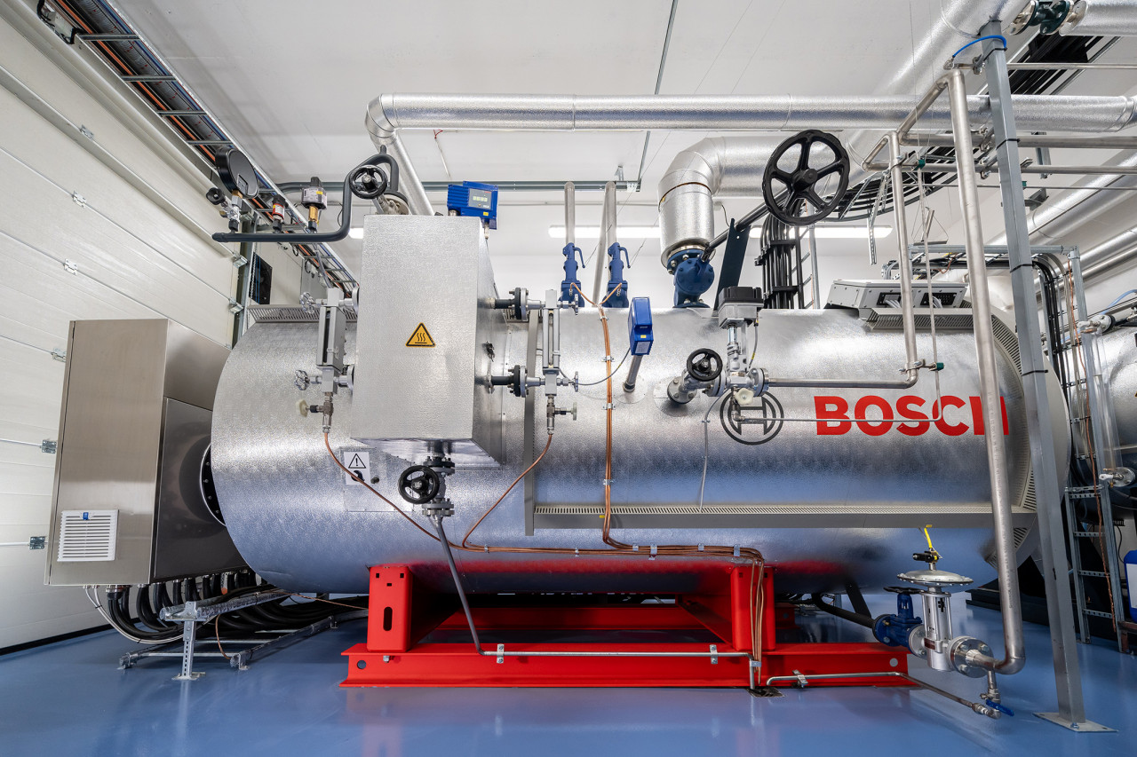 Bosch Industriekessel at ISH in Frankfurt - hall 12, C80 from ...