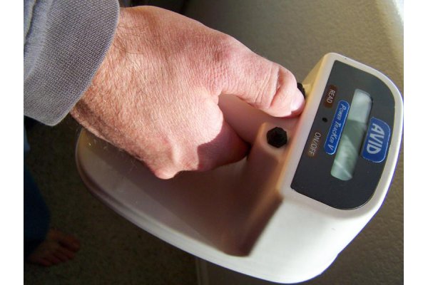 AVID - Heavy Duty Readers - Power Tracker by EZid LLC